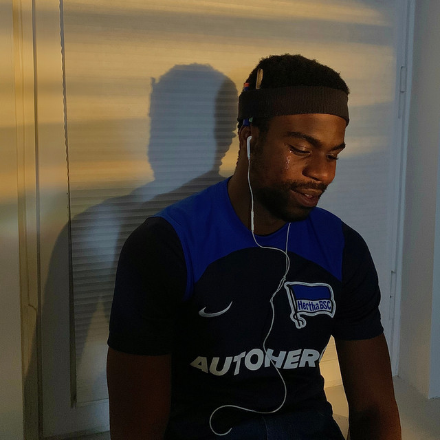 Symba überrascht mit neuer Single "Playboys weinen auch" - More Music Mag